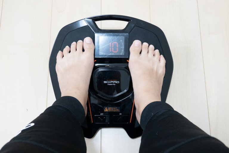 SIXPAD FootFit(フットフィット) を2週間使ってレビュー！効果的な使い方やデメリットも解説 - Rentio PRESS [レンティオプレス]