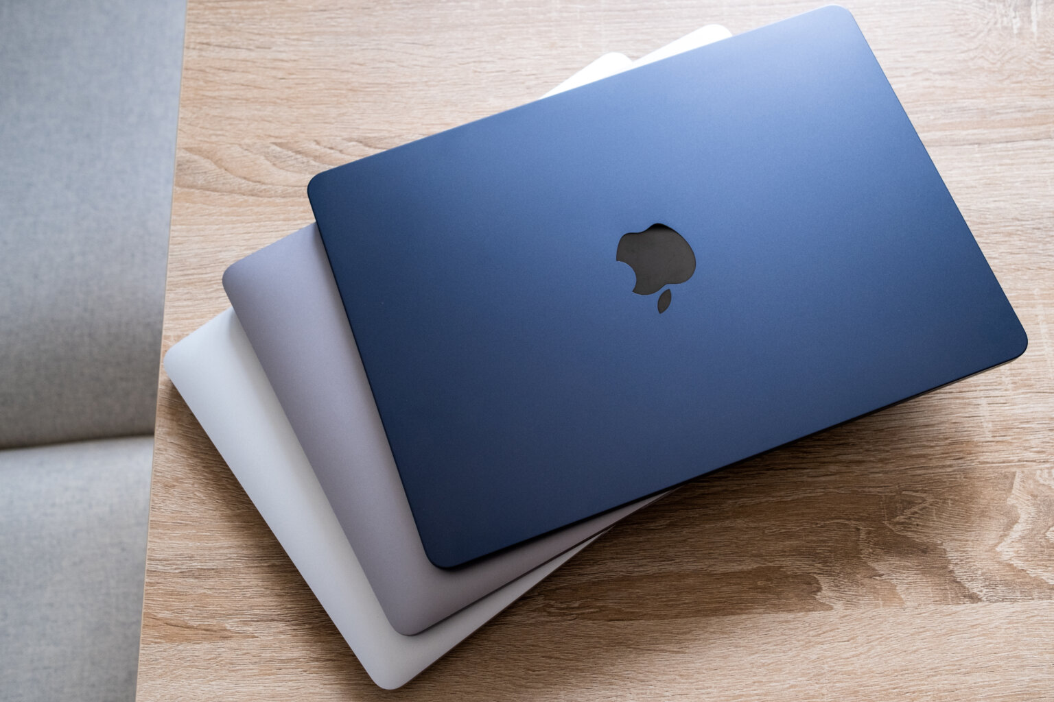 [2025]おすすめのMacBookは？MacBook Air、MacBook Proの性能の違いを比較！ - Rentio PRESS [レンティオプレス]