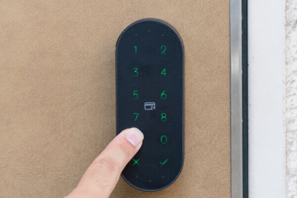 bitlock MINIのある生活をレビュー！拡張アイテムで好きな解錠方法を用意できるスマートロックシステム - Rentio PRESS [レンティオプレス]