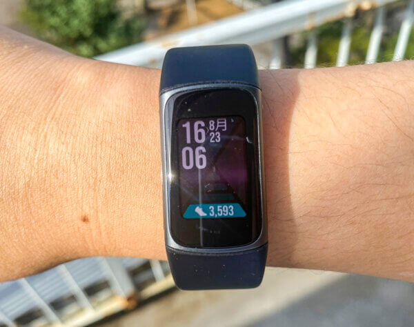 Fitbit Charge5の実機レビュー！ストレスレベルを測って健康意識を高めよう - Rentio PRESS [レンティオプレス]