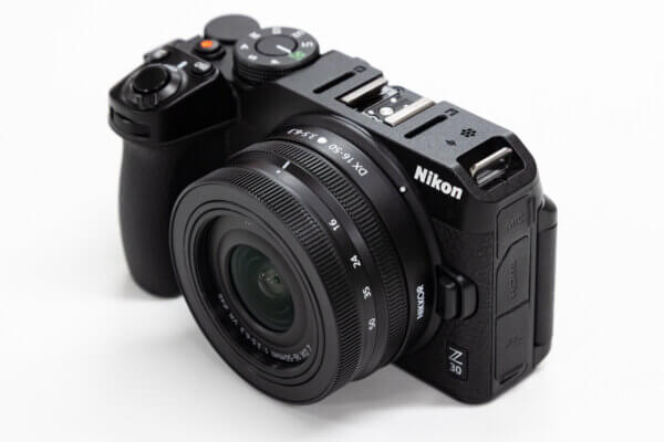 Nikon Z30実写レビュー。VLOG撮影で活躍する性能と機能を備えた手軽なミラーレス一眼 - Rentio PRESS [レンティオプレス]