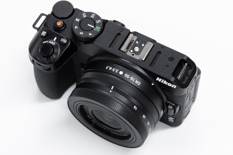 Nikon Z30実写レビュー。VLOG撮影で活躍する性能と機能を備えた手軽なミラーレス一眼 - Rentio PRESS [レンティオプレス]