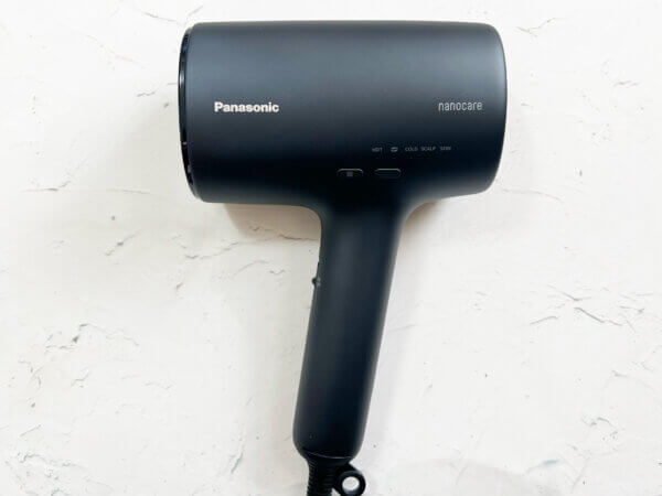 Panasonicヘアドライヤー「ナノケア EH-NA0J」の使用レビュー！うるおい×速乾の効果的な使い方もご紹介 - Rentio PRESS [レンティオプレス]