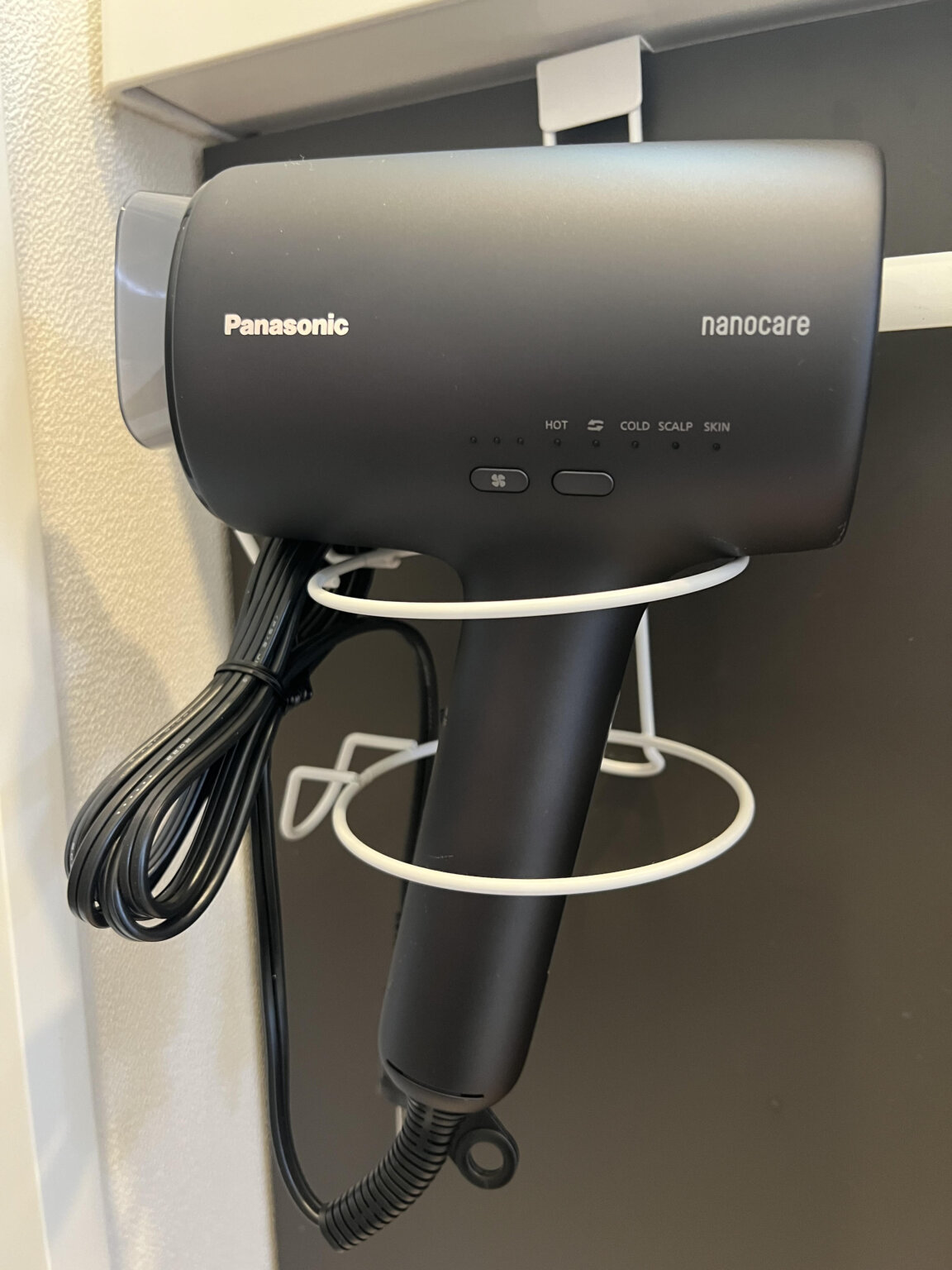 Panasonicヘアドライヤー「ナノケア EH-NA0J」の使用レビュー！うるおい×速乾の効果的な使い方もご紹介 - Rentio PRESS [レンティオプレス]