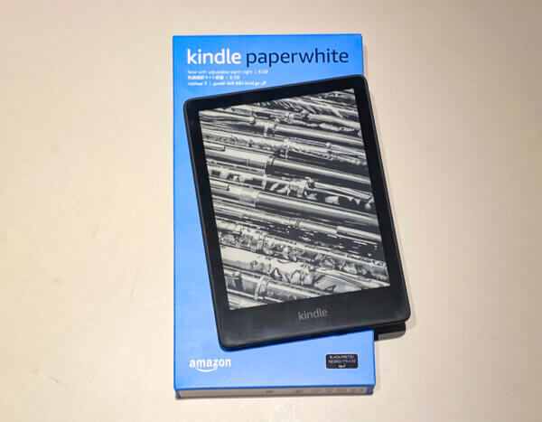 Kindle Paperwhiteの実機レビュー！紙のような読み心地を実感！読書を手軽に楽しめる電子書籍リーダー - Rentio PRESS ...
