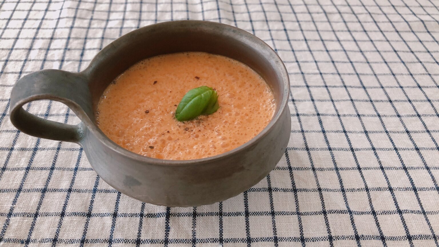 Vitamix (バイタミックス) E310 ブレンダーをレビュー！そのパワフルさと、ミキサーの枠を超えた多機能ぶりに圧倒 - Rentio ...