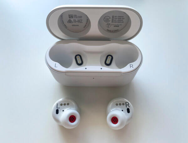 Amazon Echo Budsの実機レビュー！さまざまなシーンで利用できる利便性の高い完全ワイヤレスイヤホン - Rentio PRESS [レンティオプレス]