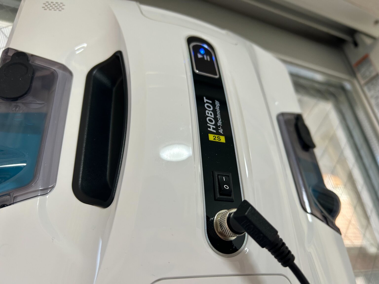 窓拭きロボット HOBOT-2Sをレビュー！窓拭きロボット初心者が使用すると…？ - Rentio PRESS [レンティオプレス]