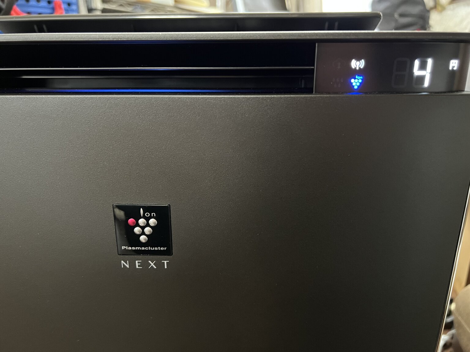 シャープの空気清浄機 KI-RX75をレビュー！ 気になる電気代や動作音は？ - Rentio PRESS [レンティオプレス]