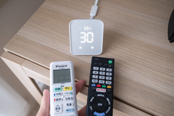 SwitchBot ハブ2をレビュー！スマート家電デビューにおすすめのスマートホームデバイス - Rentio PRESS [レンティオプレス]