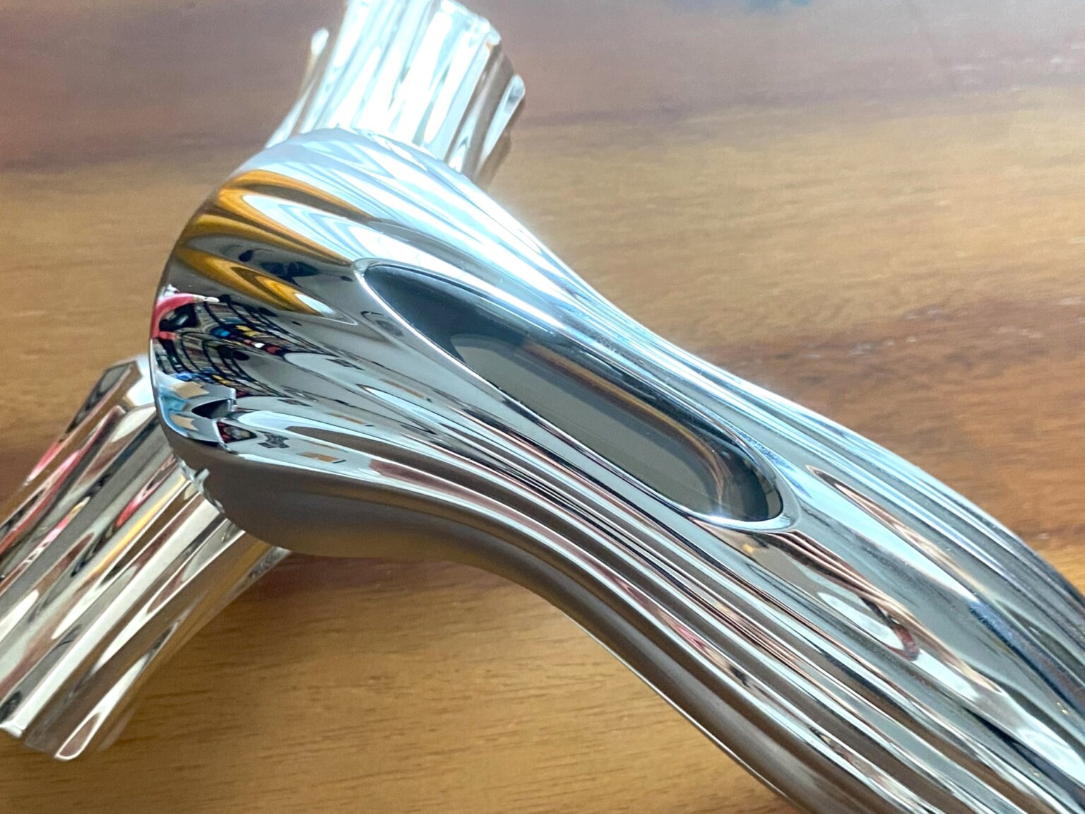 ReFa リファモーションプロの使用レビュー！フェイスケアもボディケアできる美顔ローラーの使い方を詳しくご紹介 - Rentio PRESS [レンティオプレス]