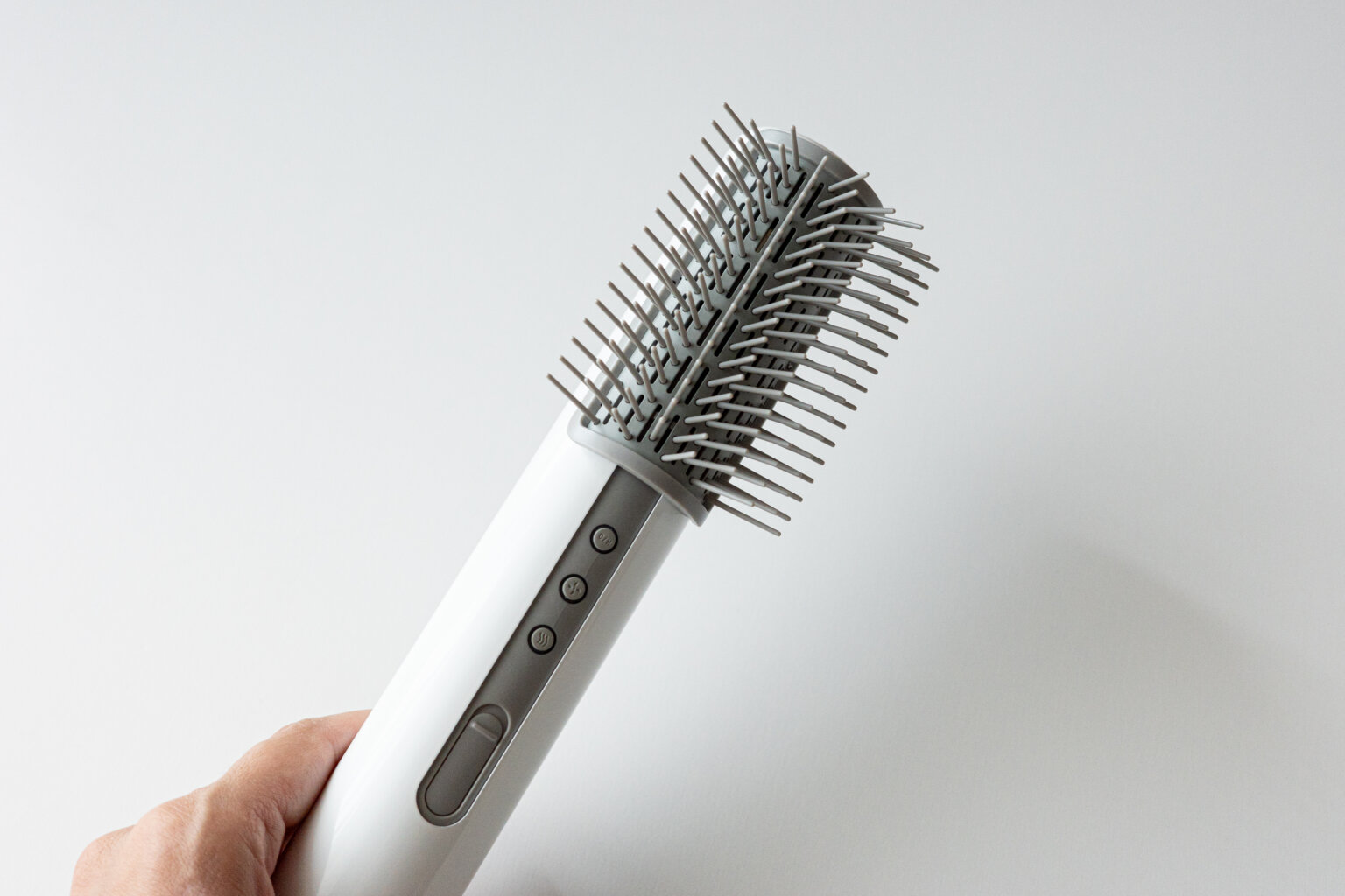 デザインだけじゃない！cadoのヘアドライヤー baton（バトン）をレビュー!魅力＆実力をご紹介 - Rentio PRESS [レンティオプレス]