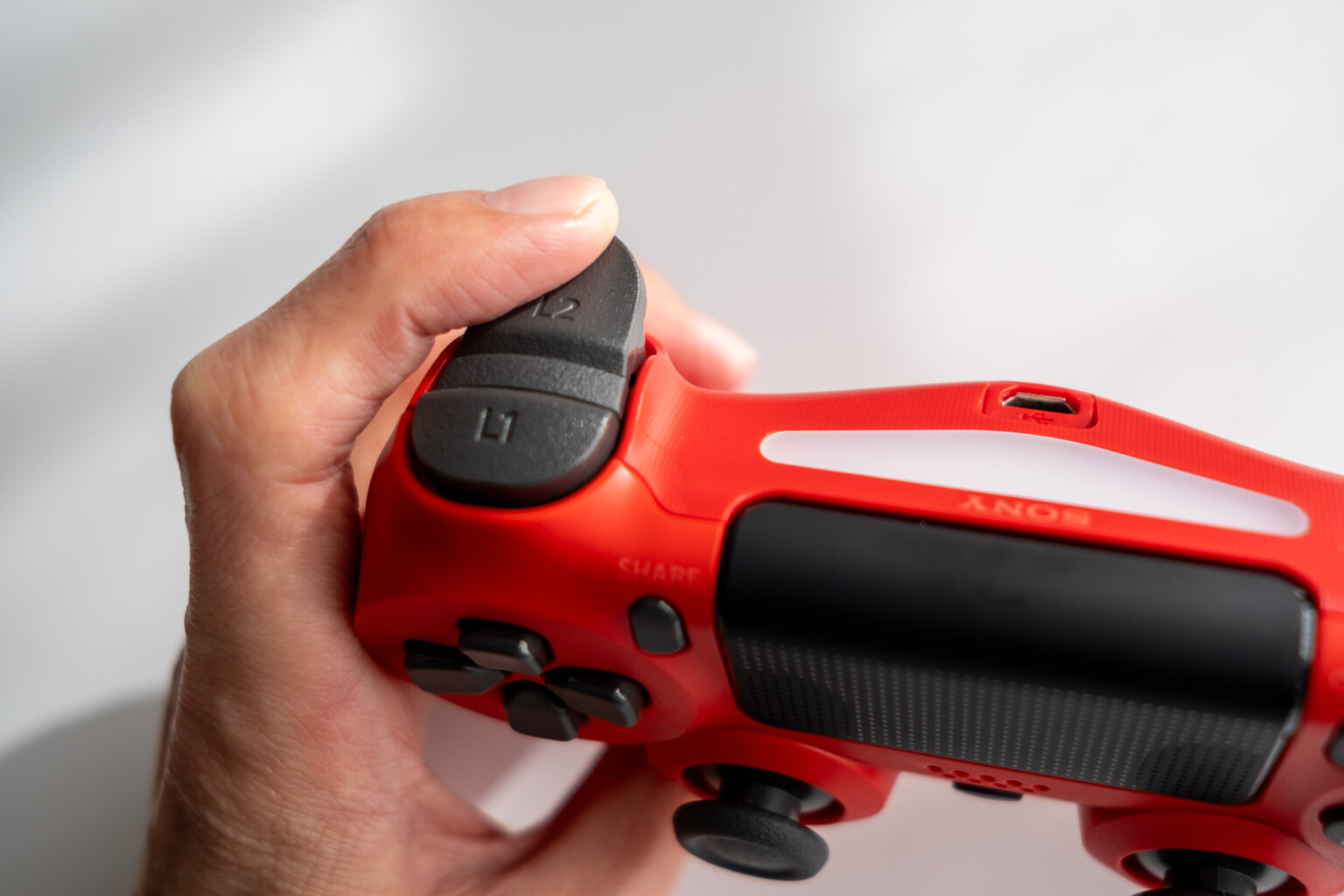 Void コントローラー For PS4 | PCをレビュー！PS4・PCコントローラーの最上級モデル - Rentio PRESS [レン ...