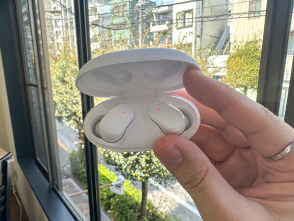 ダイソー TWS002をレビュー！前モデルからの進化がすごい！メイン機にも使えるコスパ最強の完全ワイヤレスイヤホン - Rentio PRESS [レンティオプレス]