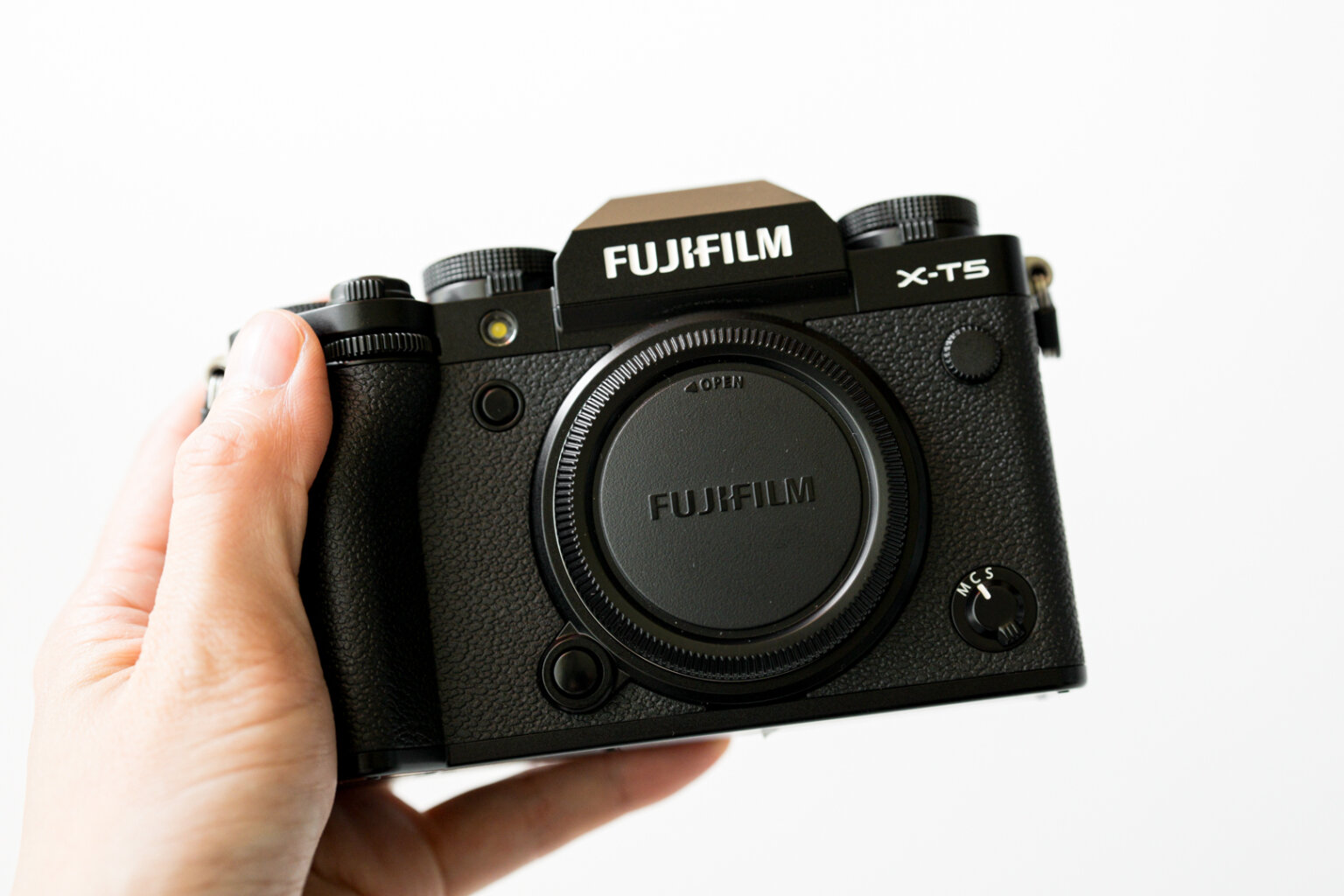 FUJIFILM X-T5実写レビュー。小型軽量で高性能！つい持ち歩きたくなる1台 - Rentio PRESS [レンティオプレス]