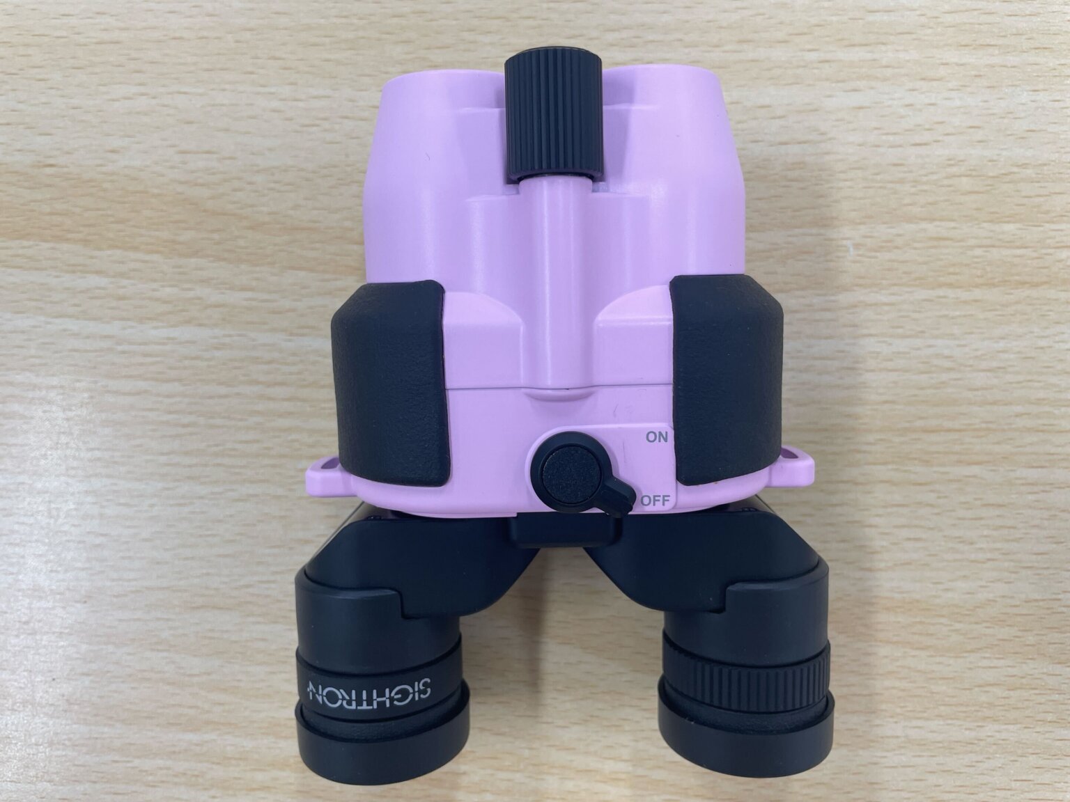 推しカラーの双眼鏡!?サイトロン FESTA 12x21 STABI Ⅲの使用レビュー！ライブで実際に使った感想も紹介します - Rentio PRESS [レンティオプレス]