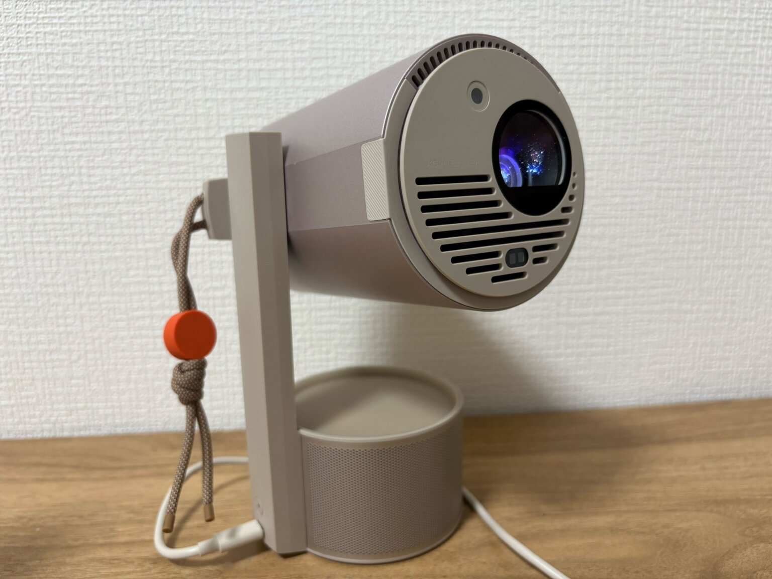 XGIMI MoGo3 Proをレビュー！映画＆音楽鑑賞まで小型で便利なプロジェクター - Rentio PRESS [レンティオプレス]