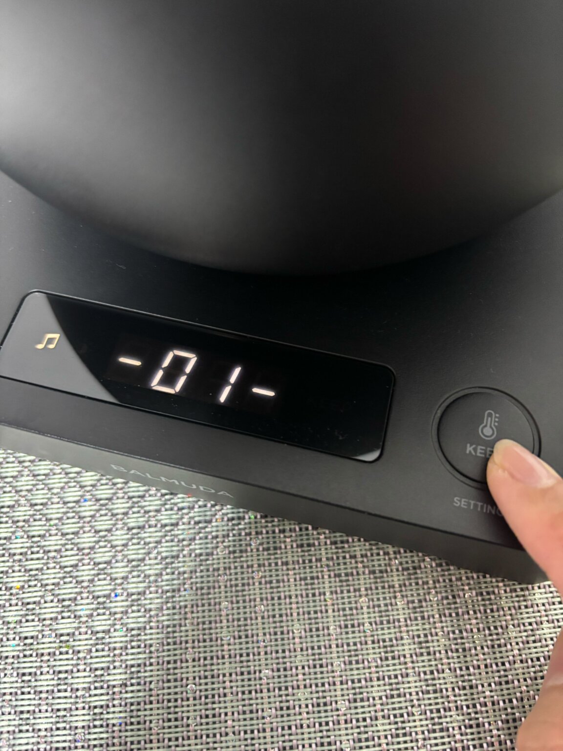 バルミューダ「MoonKettle (ムーンケトル) 」使用レビュー！人気のBALMUDA電気ケトルのメリット・デメリットとは - Rentio PRESS [レンティオプレス]